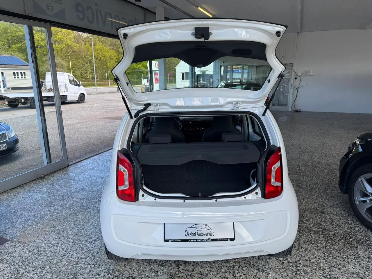 VW up 1,0 MPI BMT Move 60HK 5d | Oksbøl - GulogGratis.dk