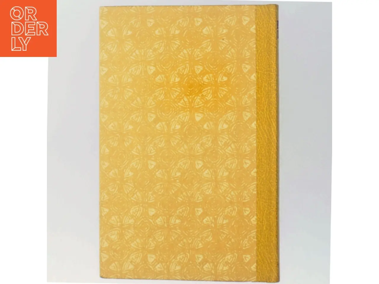 'GOLDENGIRL. MOSKVA 1980' af Peter Lear (bog) | Slangerup - GulogGratis.dk